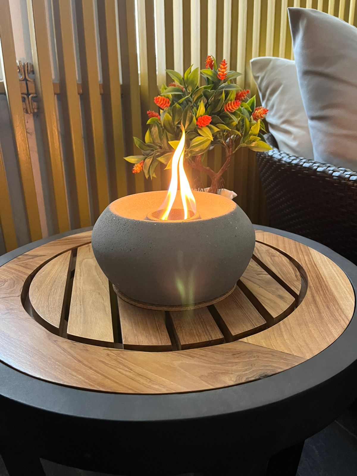 Table-Top Fireplaces | Portable, Smokeless Luxury Fire Decor – Calm by ...